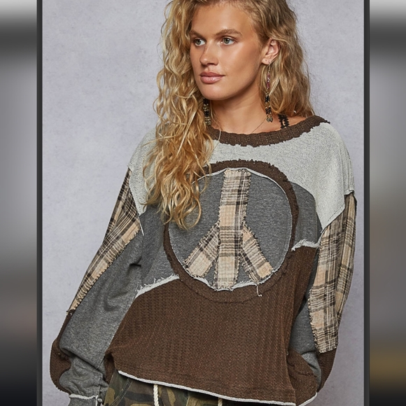 POL | Tops | Pol Oversized Graphic Top With Peace Sign | Poshmark
